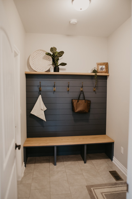 Showroom | Rich Wall